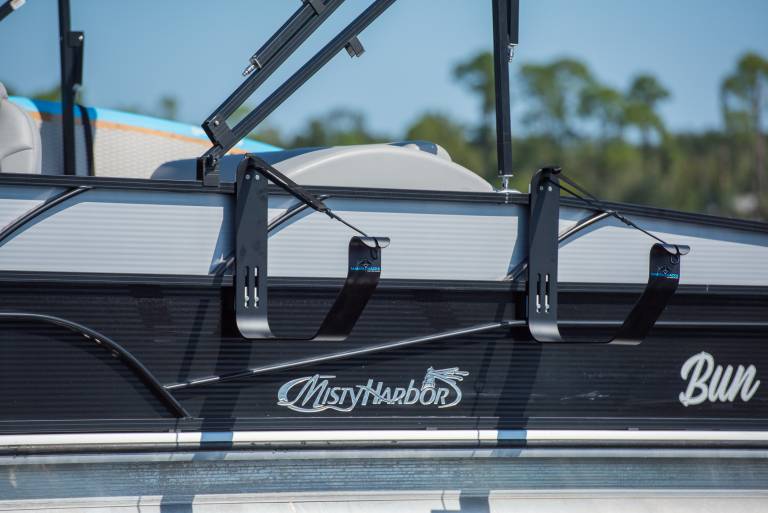 Floating Mat Rack for Pontoon Boat | Manta Racks PFM System